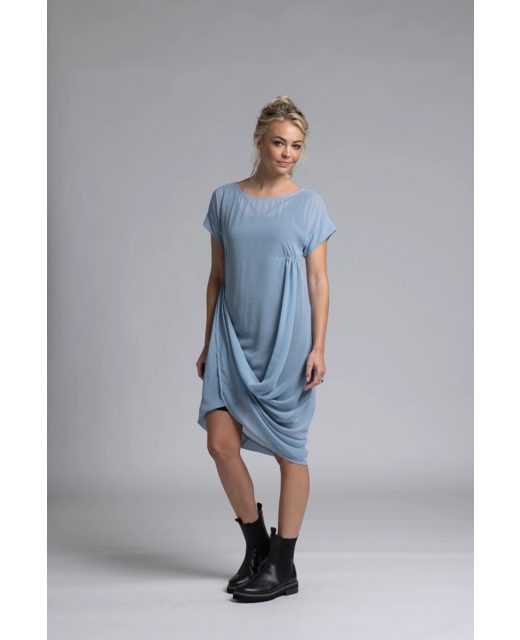 Nes Flow Dress - Brand-Nes : Preview & District - Nes S23 Sale